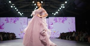 How To Walk Like A Model: Step By Step Guide - Center Stage