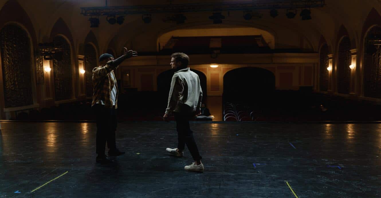 Method Acting: What Is Method Acting? - Center Stage