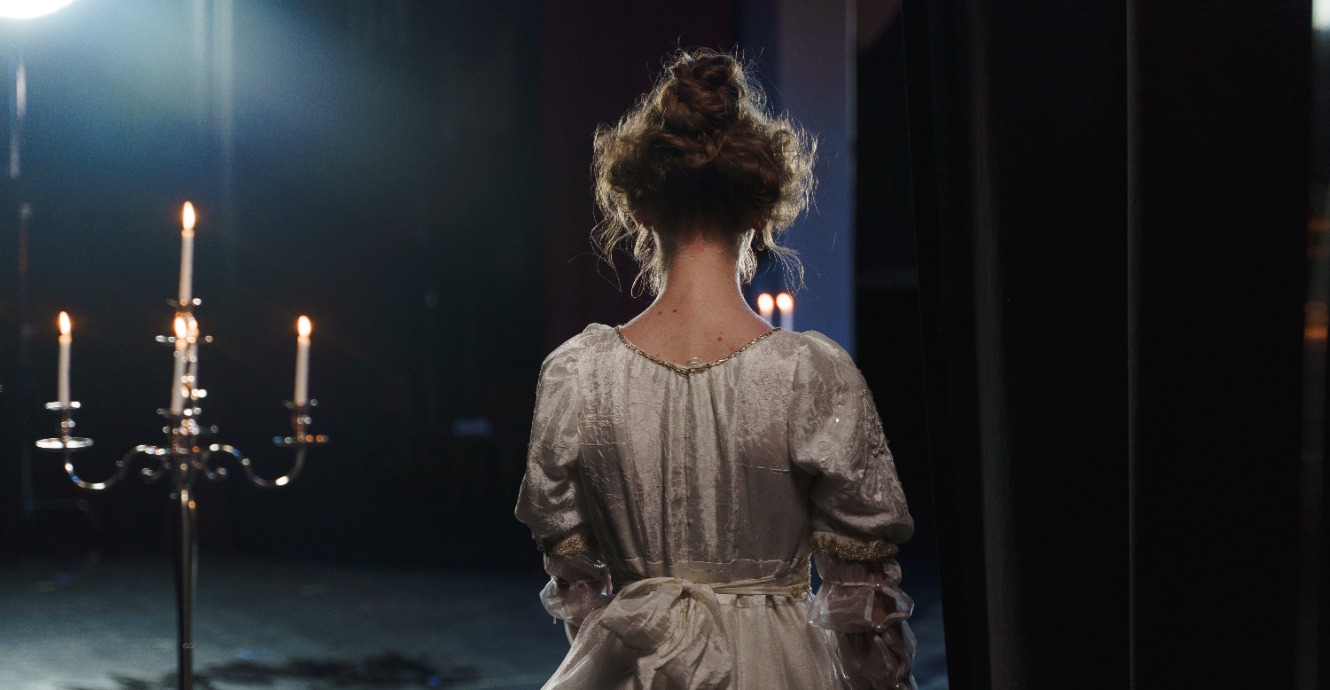 Stage Acting: Basics Of Acting On Stage - Center Stage